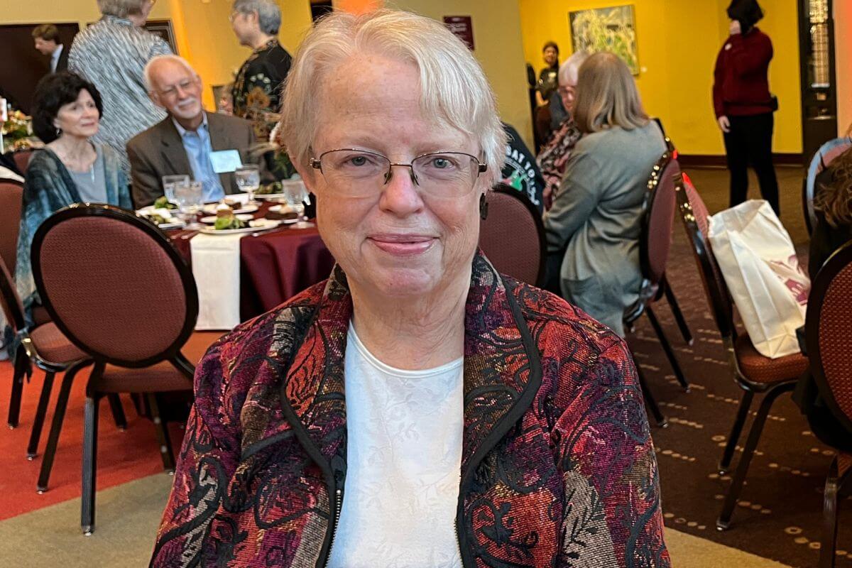 Pam Bunde, longtime senior thesis editor at Maryville College, dies